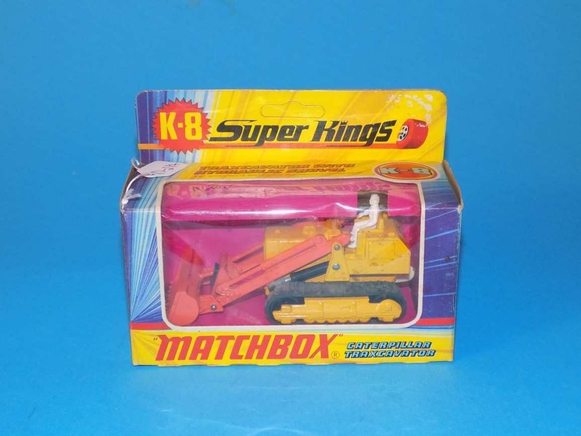 Matchbox Super Kings K-8 - Caterpillar Traxcavator